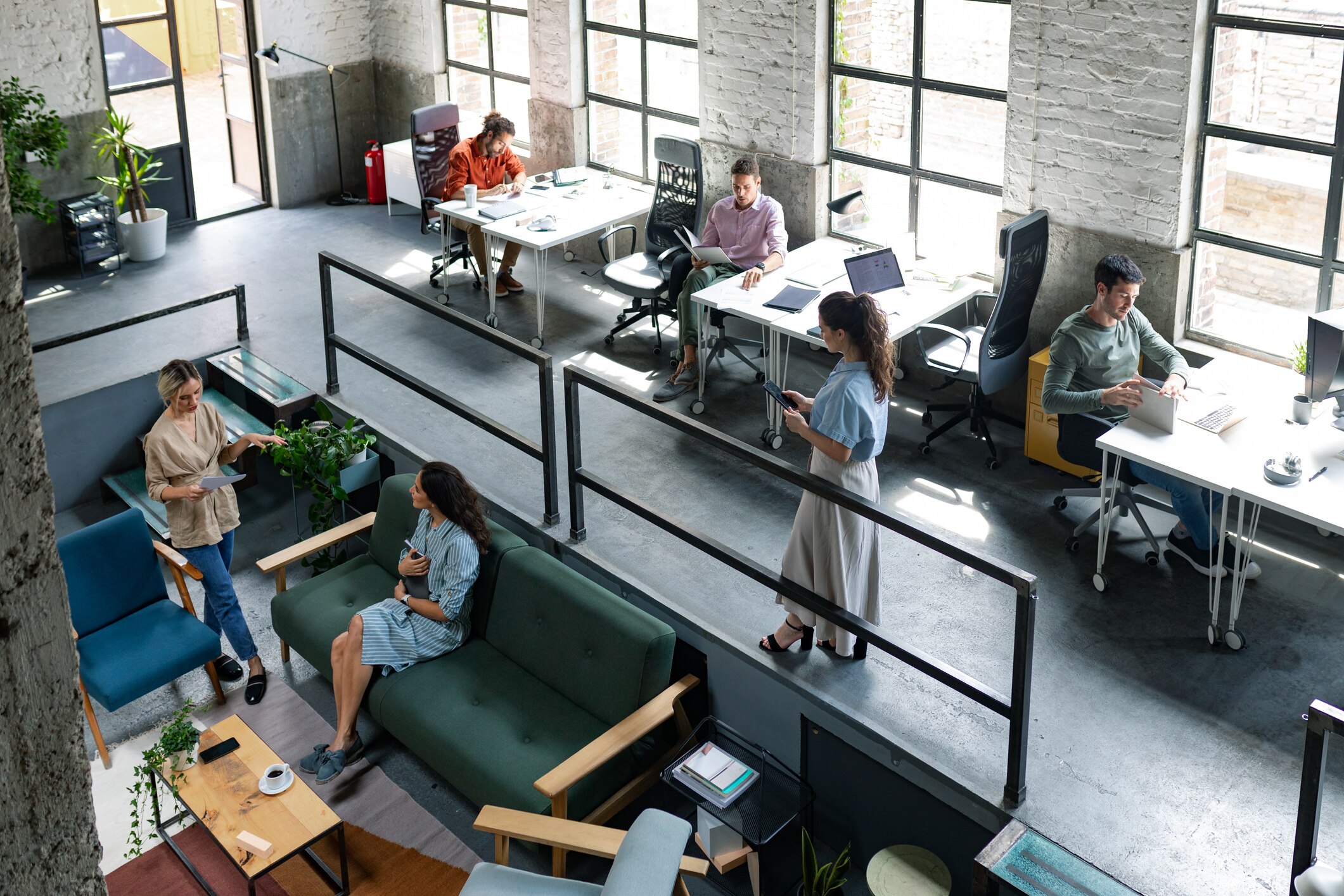 8 Reasons Why Coworking Spaces are Better than Working from Home [2022]